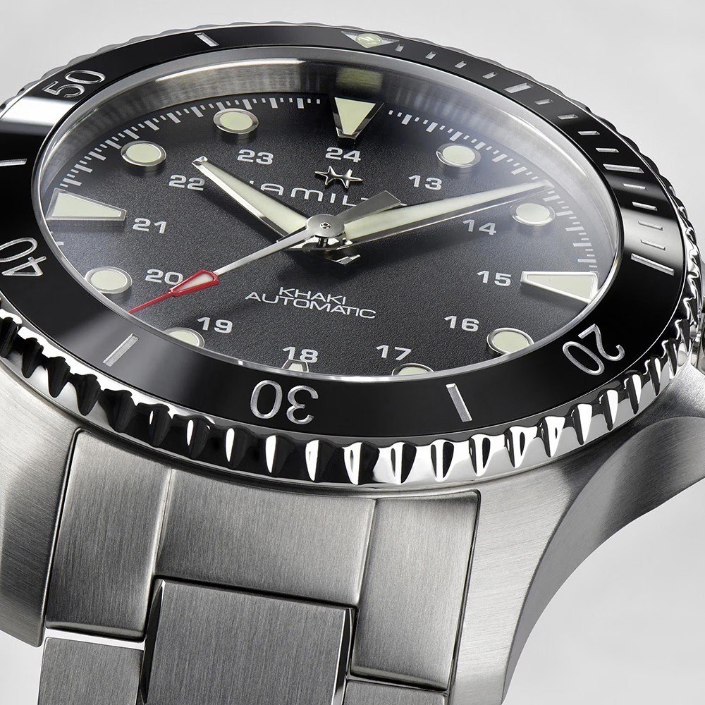 Hamilton Navy H82515130 Khaki Scuba Horloge • EAN: 7630458801756 ...